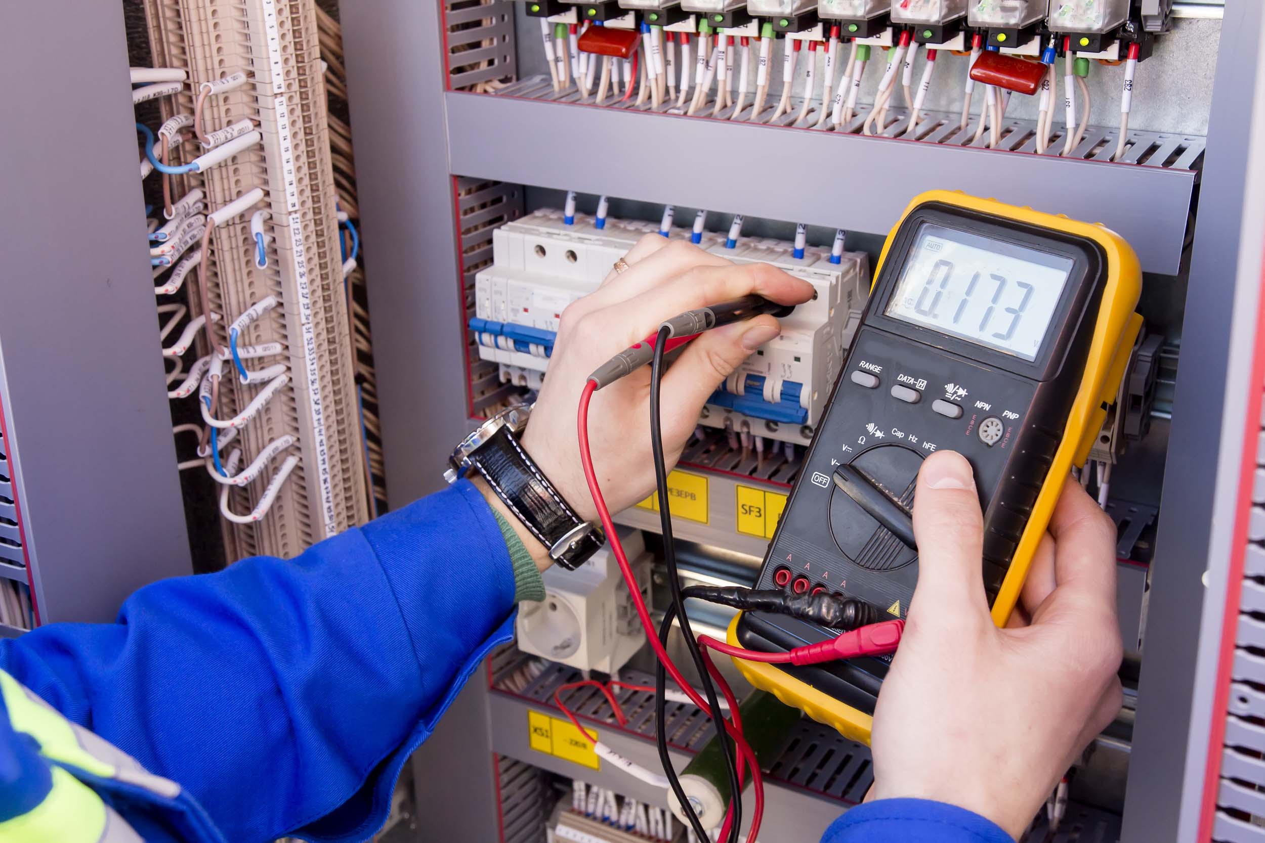 Industrial Electrical Services - Pinnacle Precision